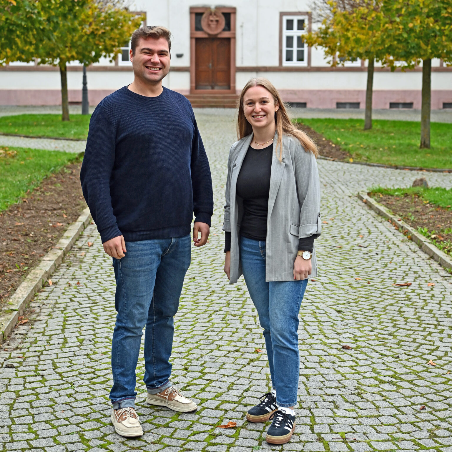 Theresa Maria Gockeln und Anastasios Alexander Petrou beginnen ihr ...